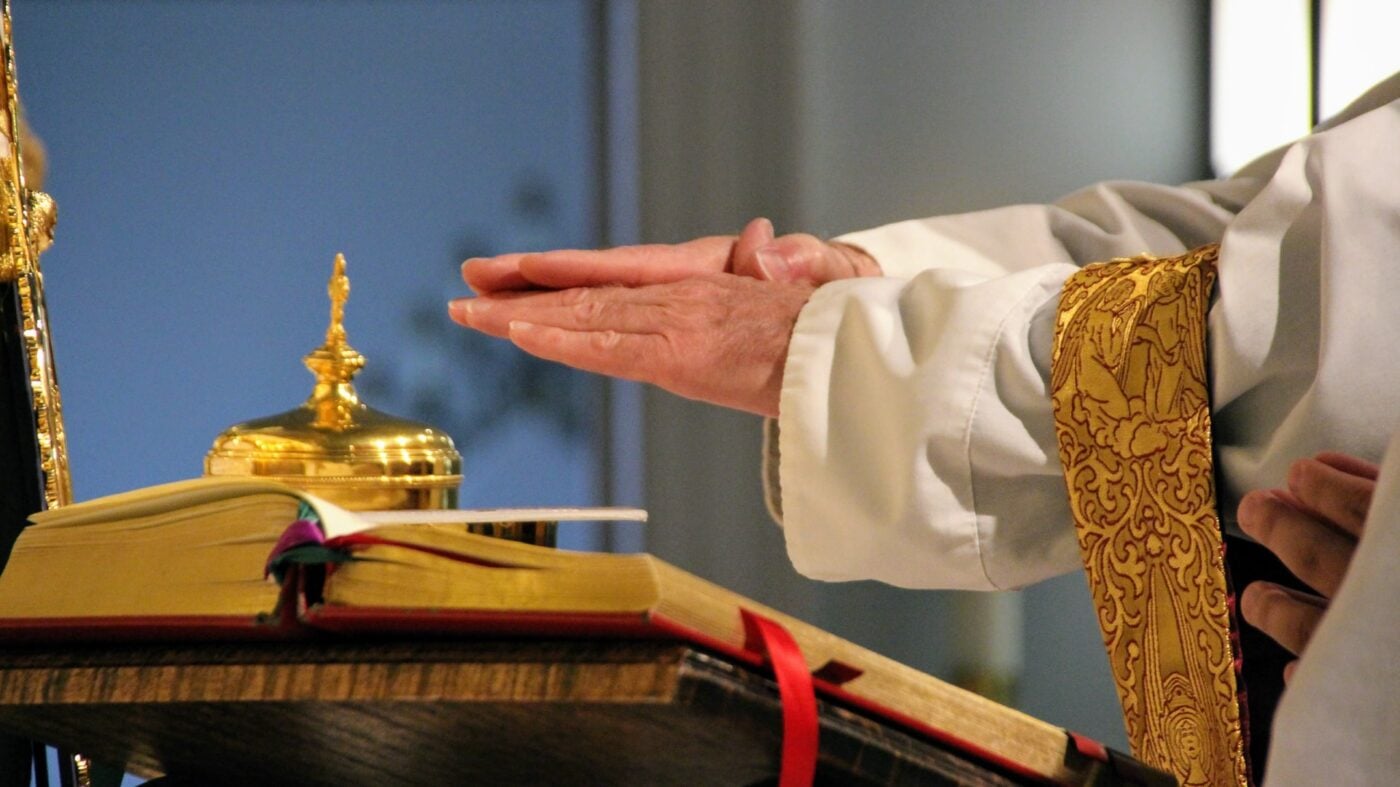 An Introduction to Spiritual Communion - Catholic Exchange