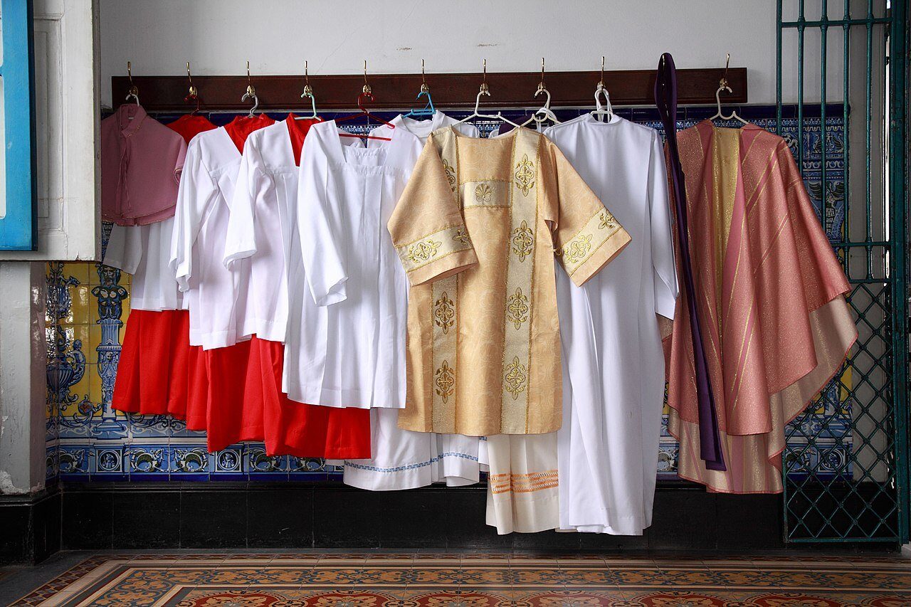Liturgical Vestments - Catholic Exchange