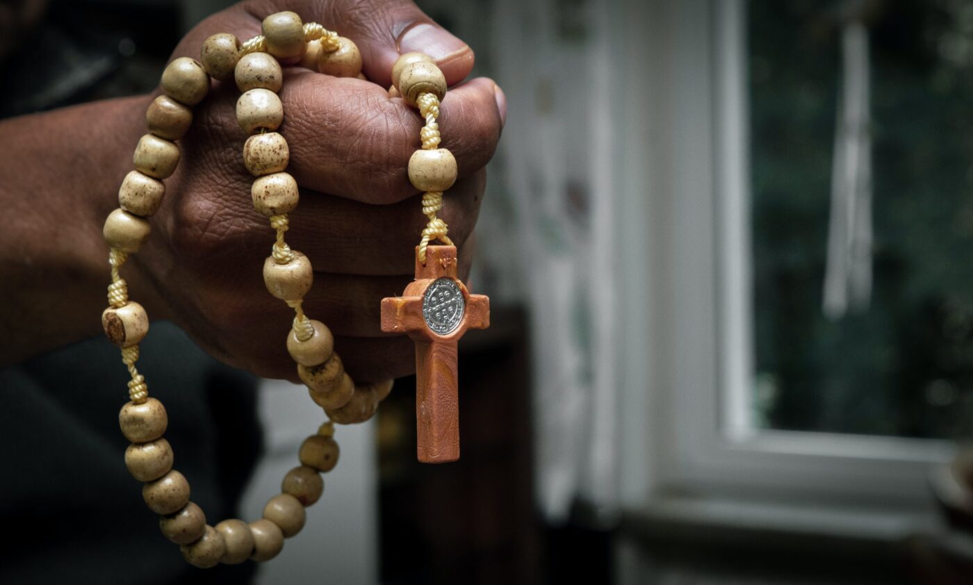 The 7 Secret Symbols of The Rosary - Catholic Exchange